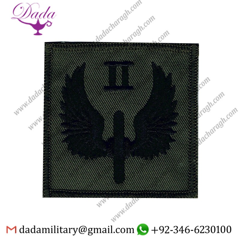 RAF REGIMENT - 2 PARACHUTE SQUADRON - SMALL II OVER WINGED EMBROIDERED